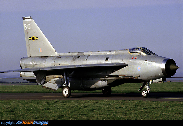 English Electric Lightning F6 UK - Royal Air Force XR754 ...