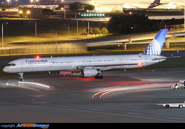 Boeing 757-33N Continental Airlines N78866 - AirTeamImages.com