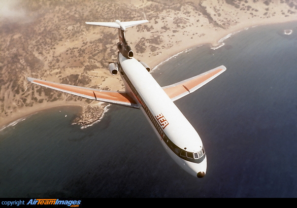 Hawker Siddeley Trident 3B BEA - British European Airways G-AWYZ ...