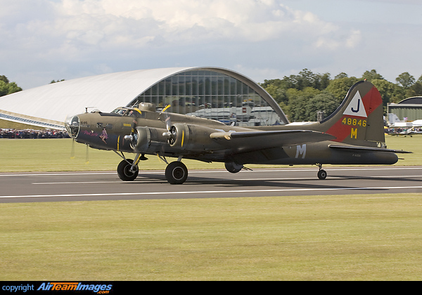 Boeing B-17G Flying Fortress USA - US Army Air Forces F-AZDX ...
