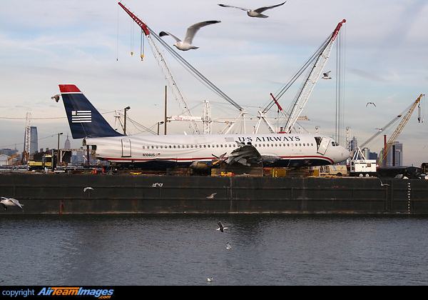 Airbus A320-200 US Airways N106US - AirTeamImages.com