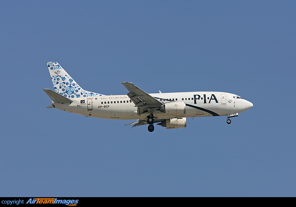 Boeing - 737 -300 PIA - Pakistan International Airlines AP-BCF ...