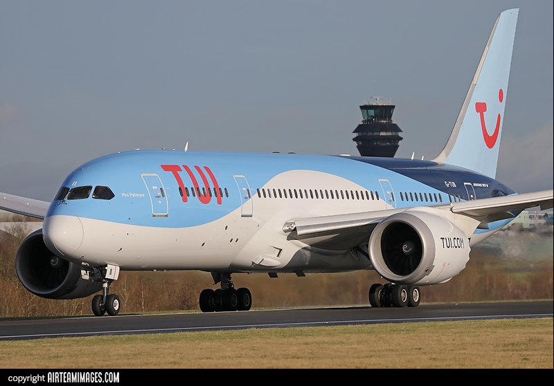 Boeing 787-8 Dreamliner TUI (UK) G-TUII - AirTeamImages.com